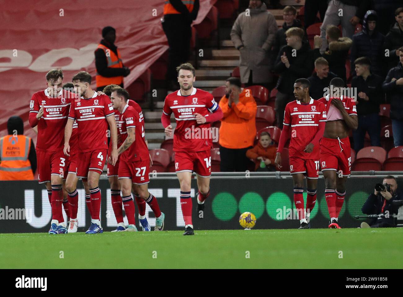 Middlesbrough's Morgan Rogers celebrates with his team mates after ...
