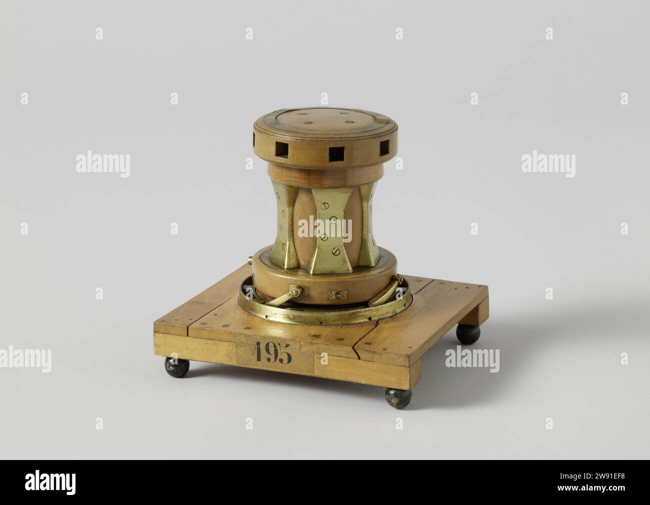 Model of A Capstan, Rijkswerf Vlissingen, c. 1850 demonstration model ...