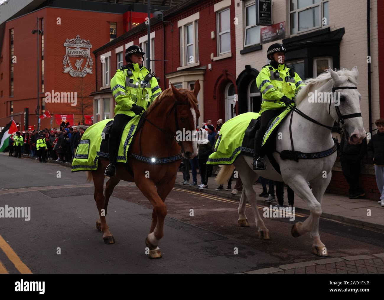 Mounted police outside of the stadium hi-res stock photography and ...