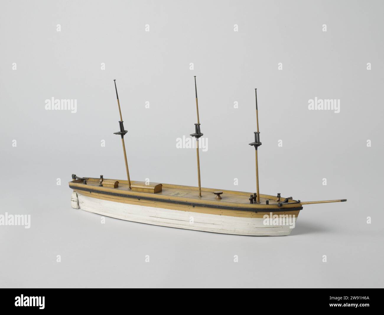 Square rig ship design hi-res stock photography and images - Alamy