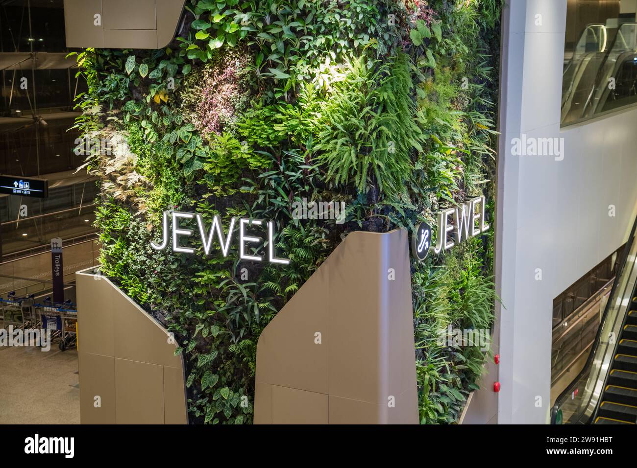 Jewel terminal sign, Changi Aiport, Singapore Stock Photo - Alamy