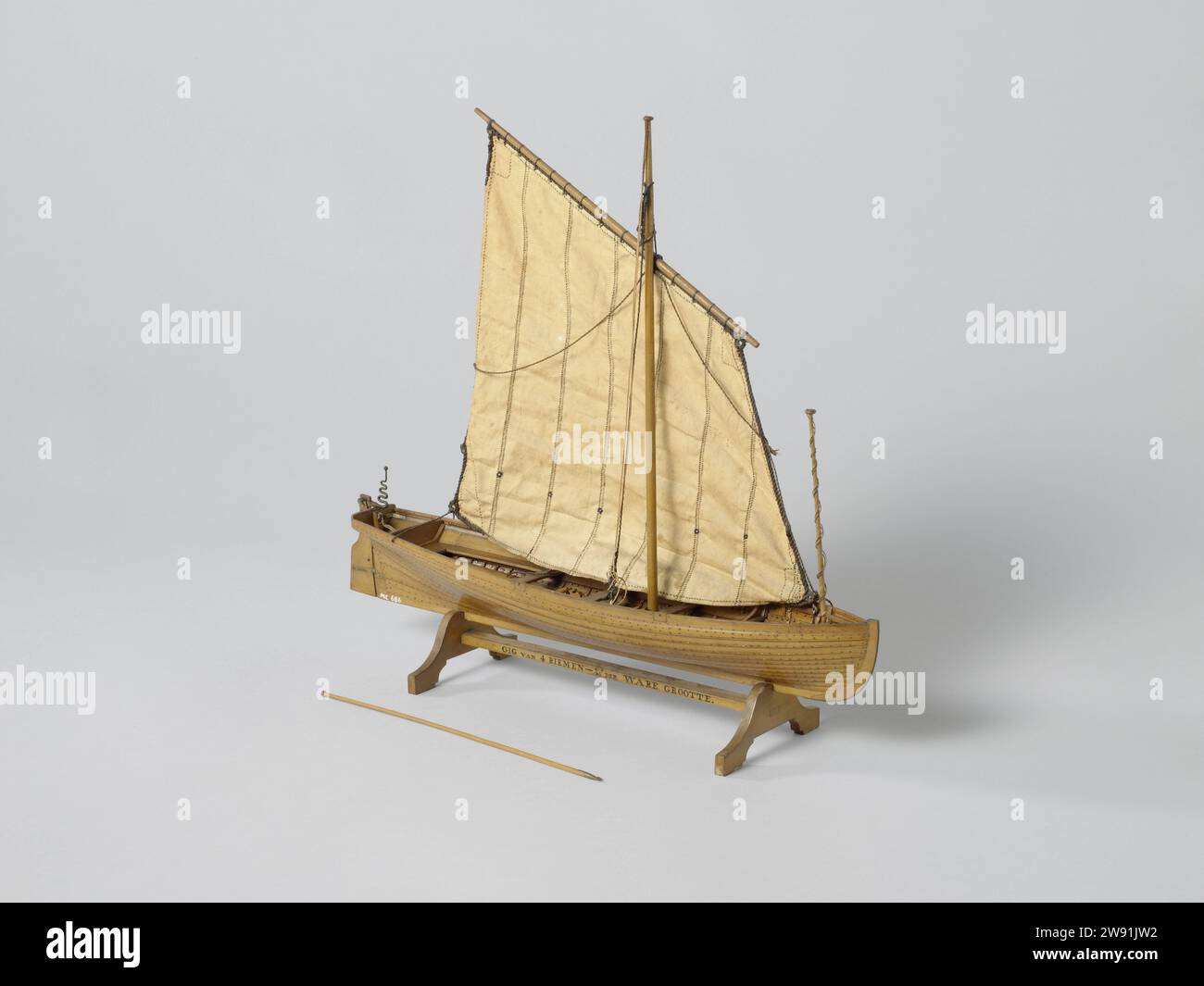 Curled around mast hi-res stock photography and images - Alamy