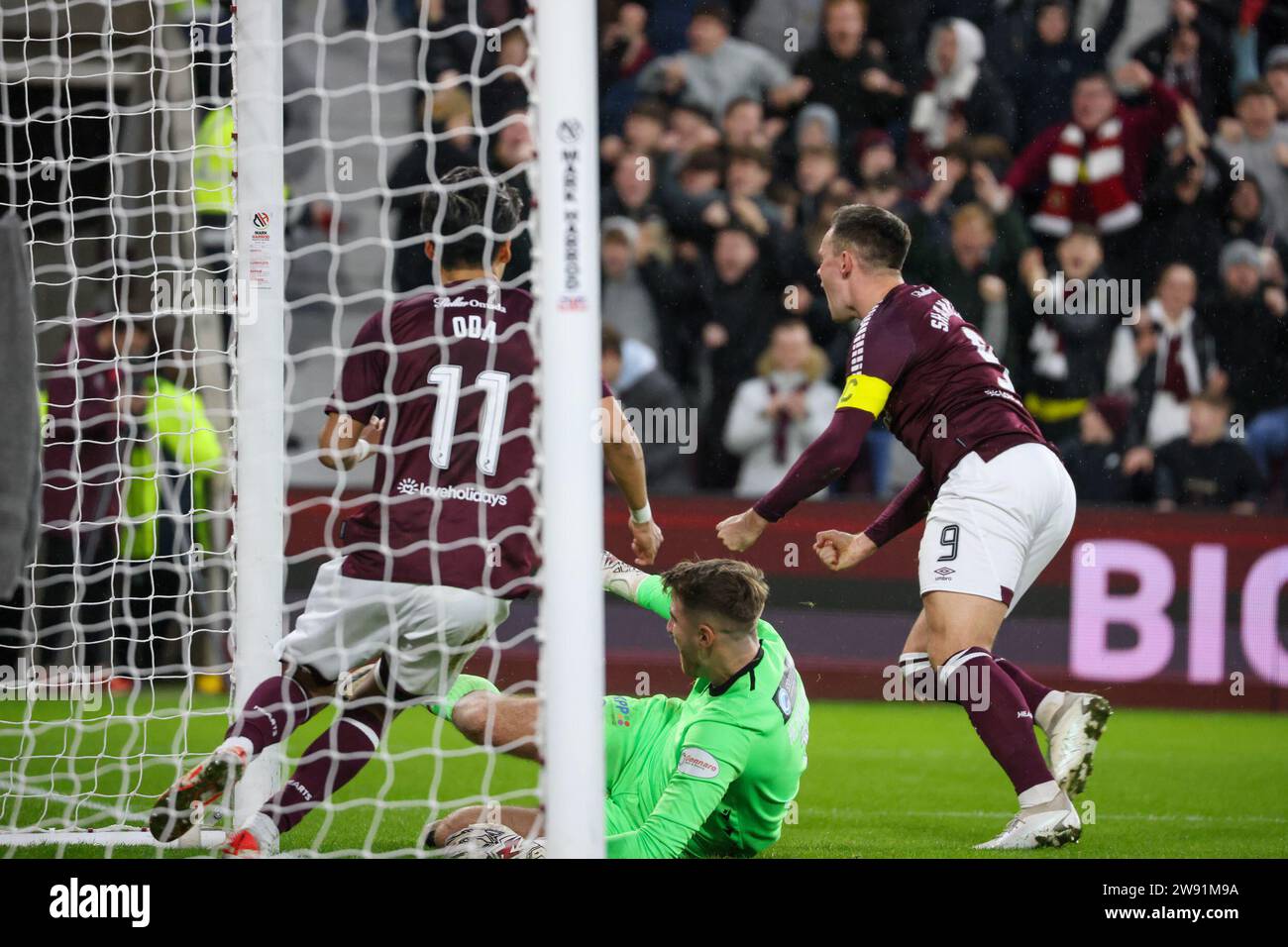 Tynecastle Park Edinburgh, UK. 23rd Dec, 2023. During the Cinch ...