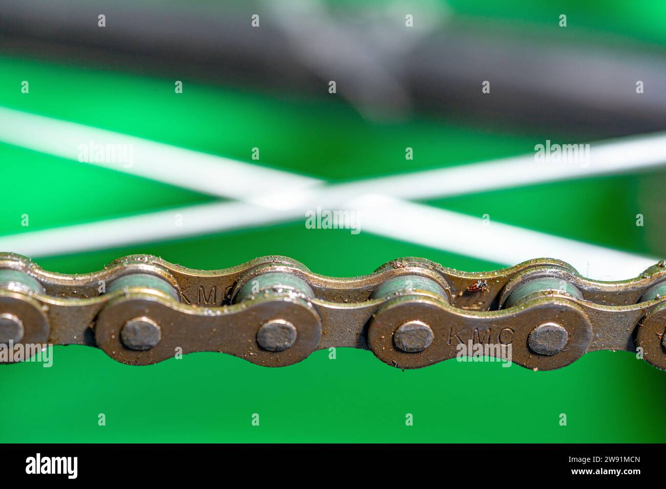 detail of bicycle transmission chain bob green background Stock Photo ...