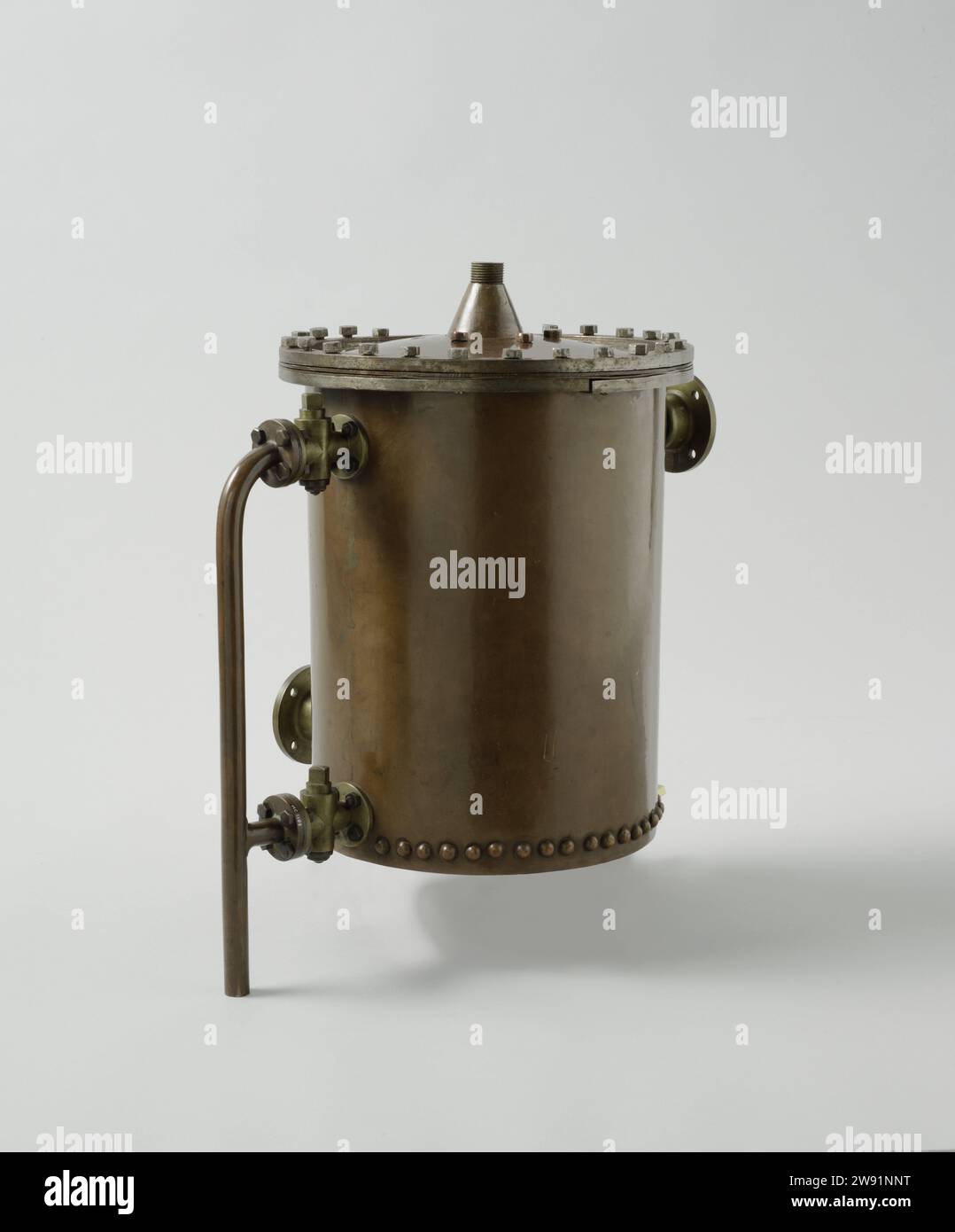 Distilling fresh water from sea water hi-res stock photography and ...