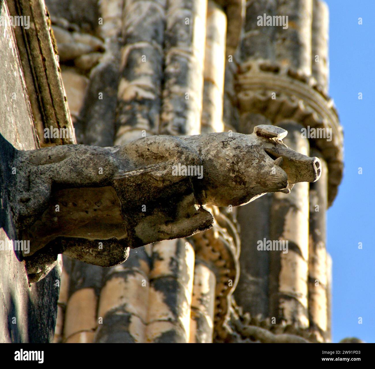 Gargoyle architecture monastery hi-res stock photography and images - Alamy
