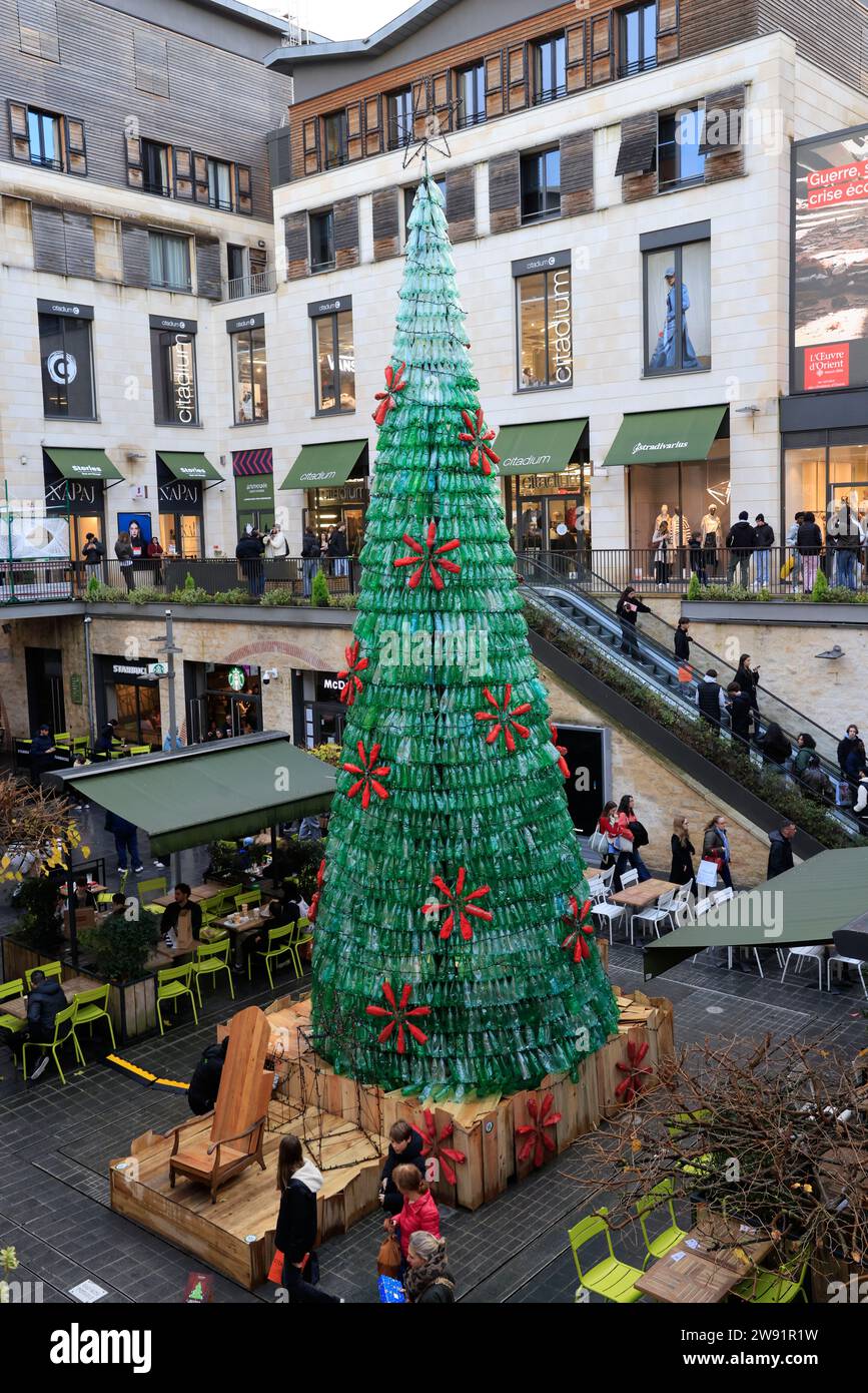 Bordeaux, France. December 23, 2023. Ecology and 100% eco-responsible ...