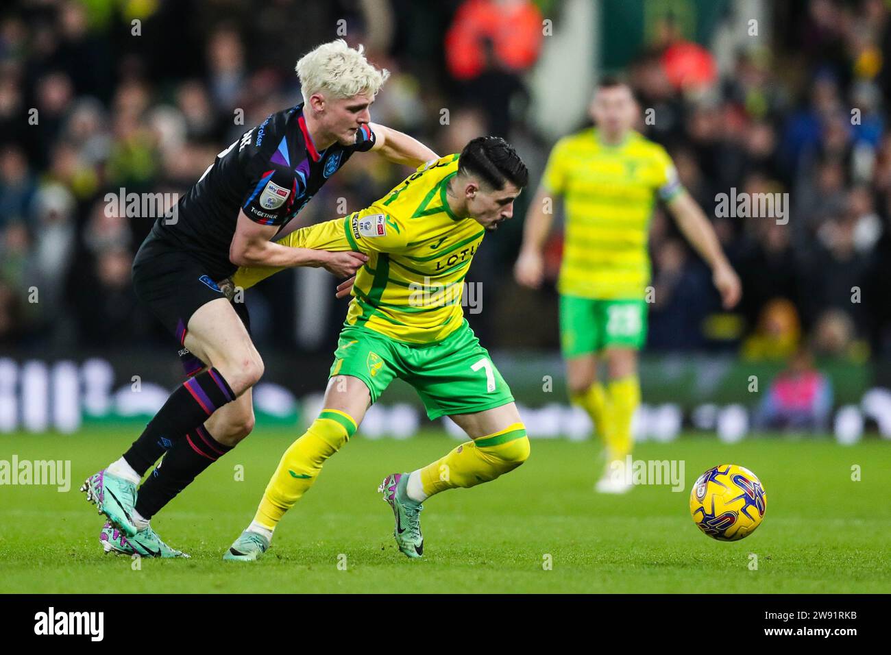 Huddersfield Town's Jack Rudoni battles for the ball against Norwich ...