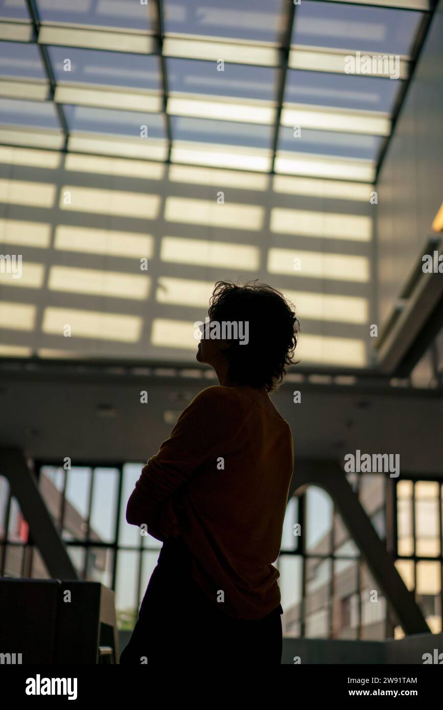 Office ceiling hi-res stock photography and images - Alamy