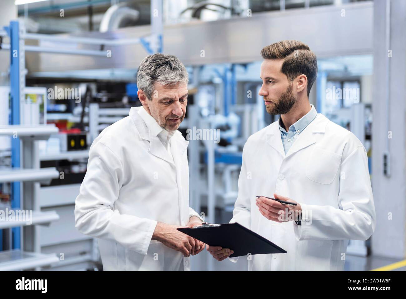 Lab clipboard hi-res stock photography and images - Alamy