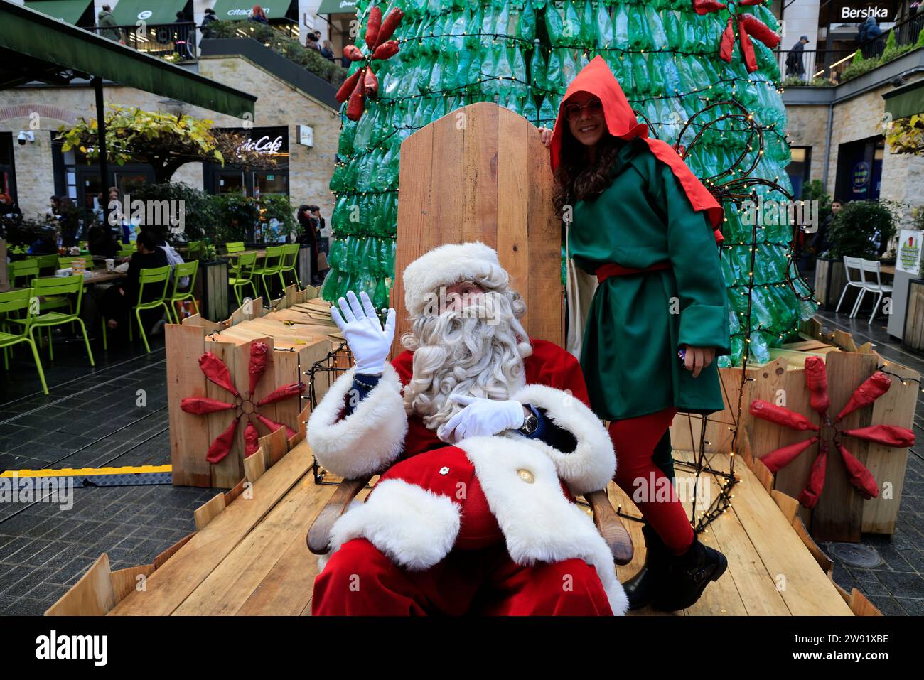 Bordeaux, France. December 23, 2023. Ecology and 100% eco-responsible ...