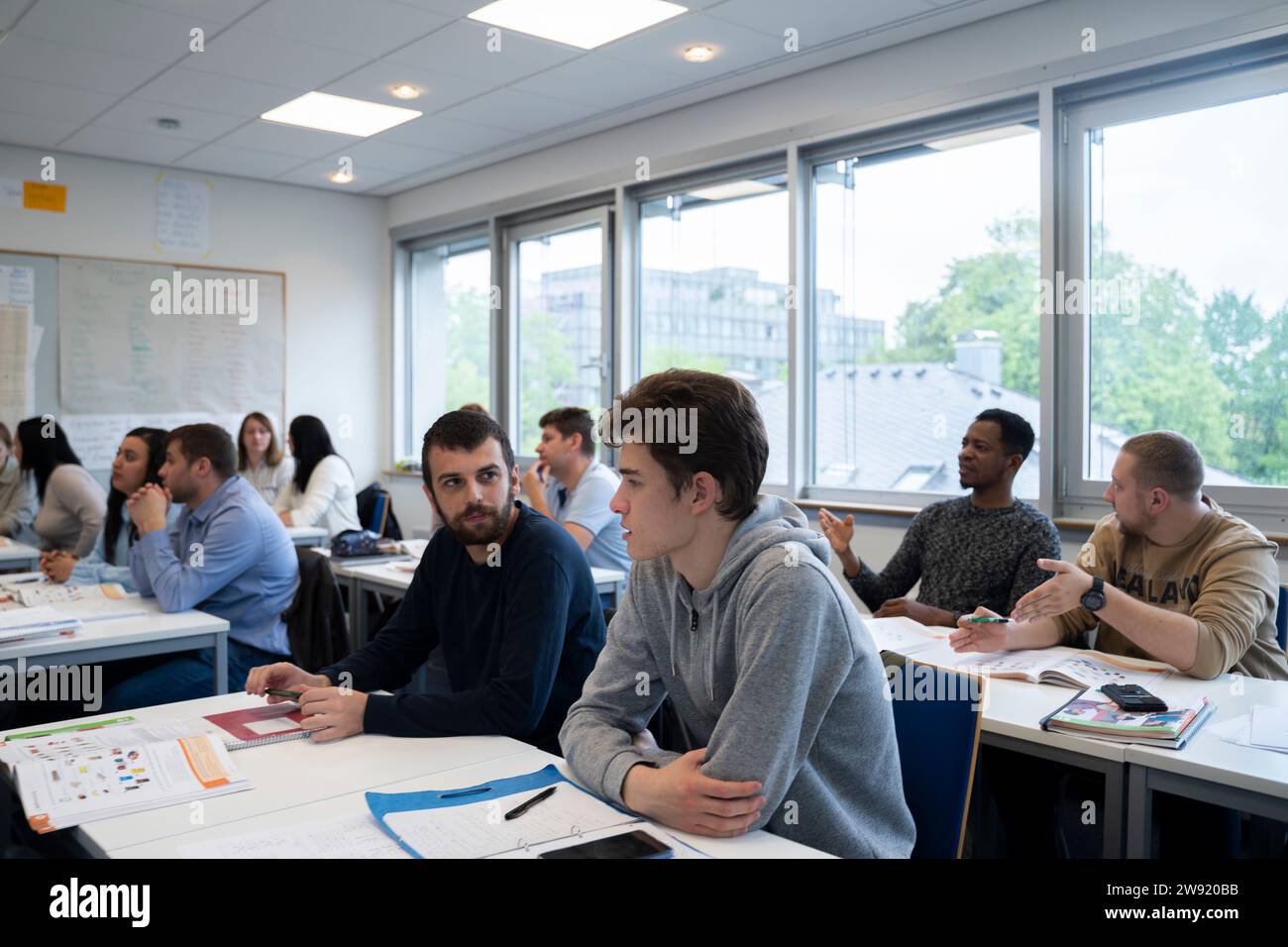 African students classroom hi-res stock photography and images - Alamy