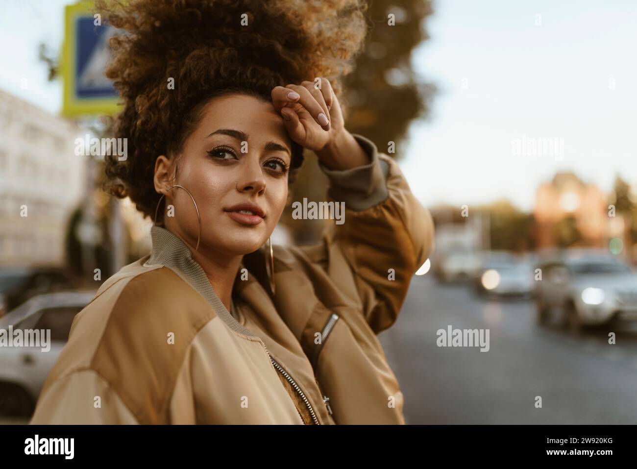 Forehead touching hi-res stock photography and images - Alamy