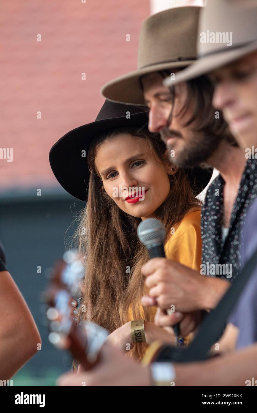 Local woman singer/songwriter Kelly Bayfield on stage with friends at ...