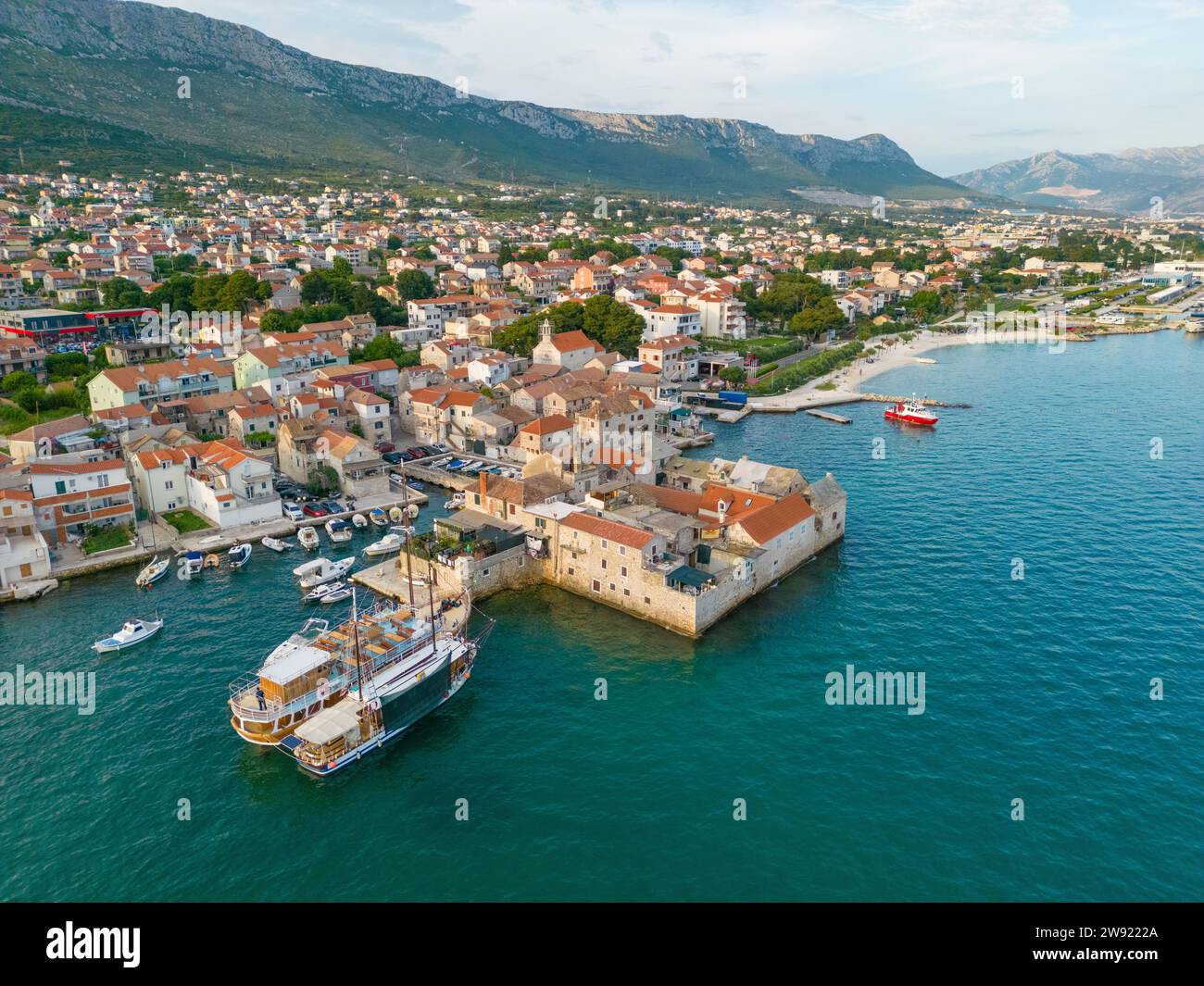 Croatia, Split-Dalmatia County, Kastel Gomilica, Aerial view of Kastilac fort and surrounding ...