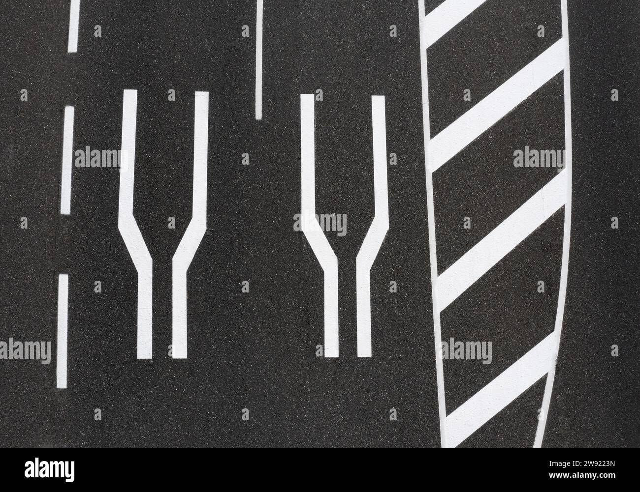 Road markings view hi-res stock photography and images - Alamy