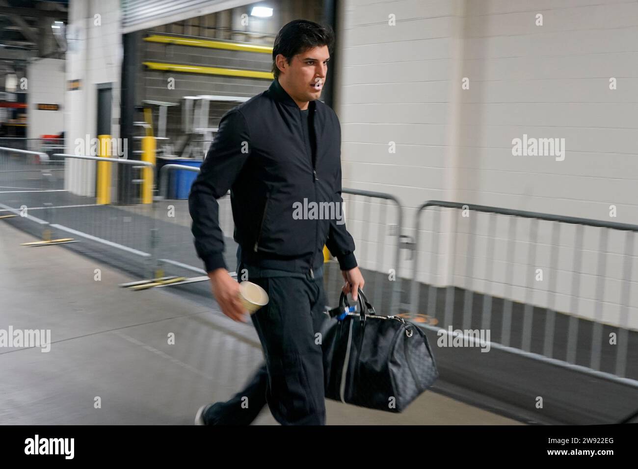 Pittsburgh Steelers quarterback Mason Rudolph (2) arrives before the ...