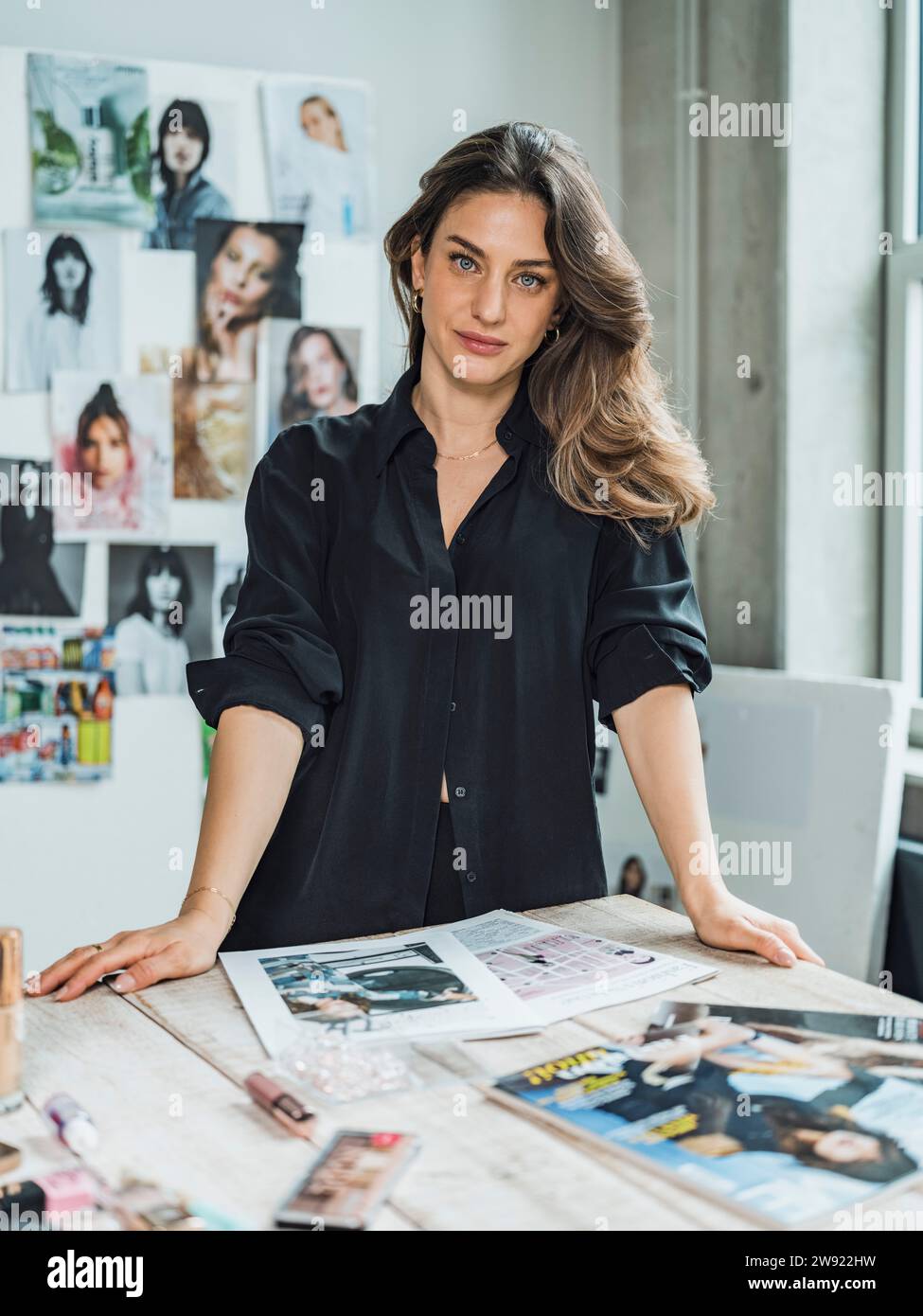 Influencer job hi-res stock photography and images - Alamy