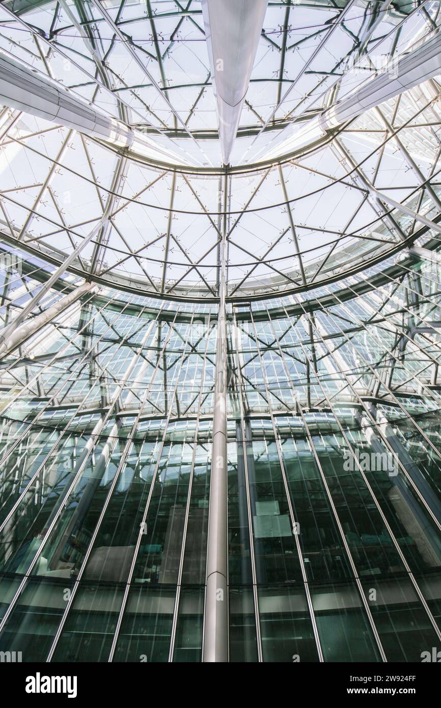 Modern glass and ceiling hi-res stock photography and images - Alamy