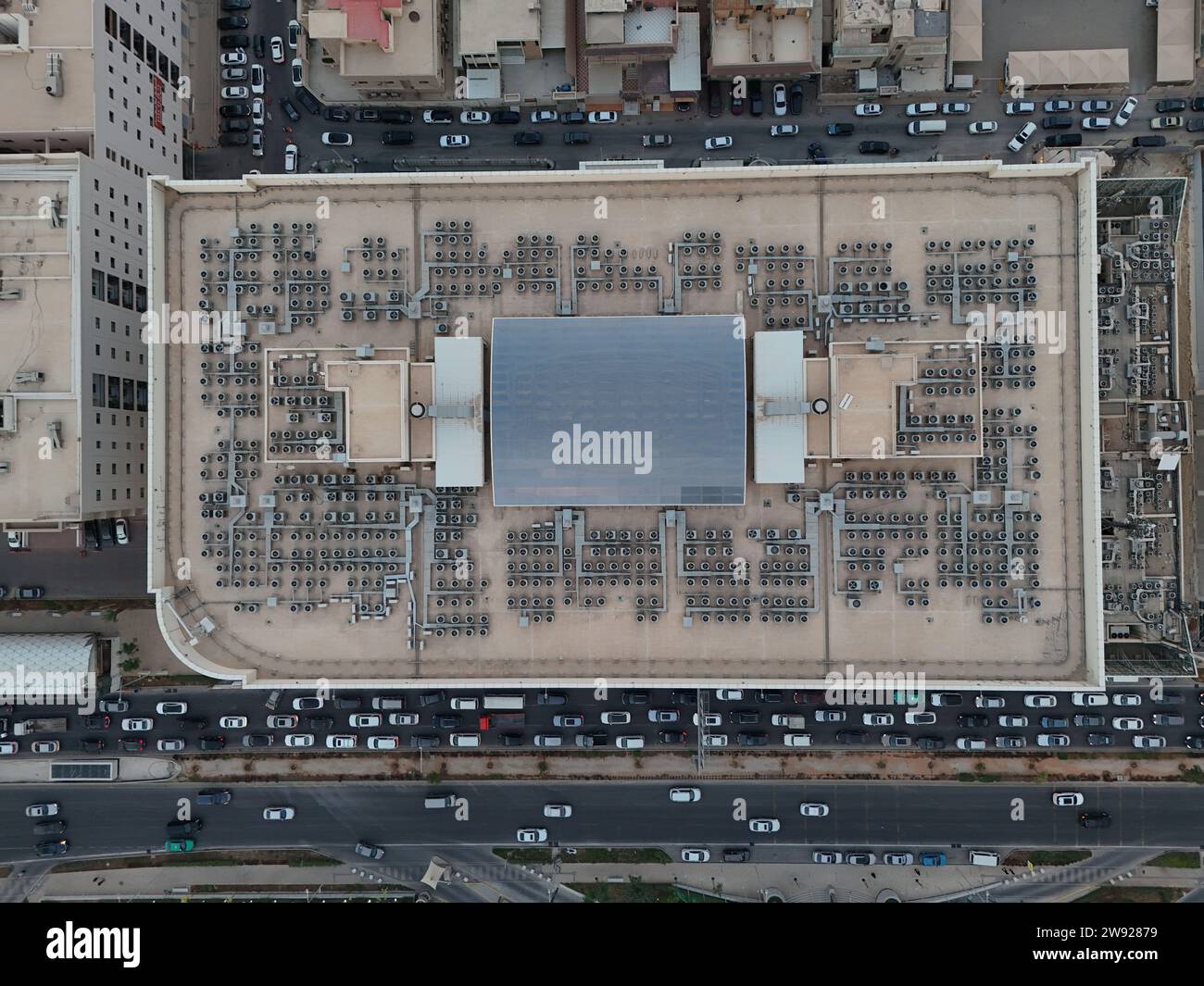 Riyadh skyline at day hi-res stock photography and images - Alamy