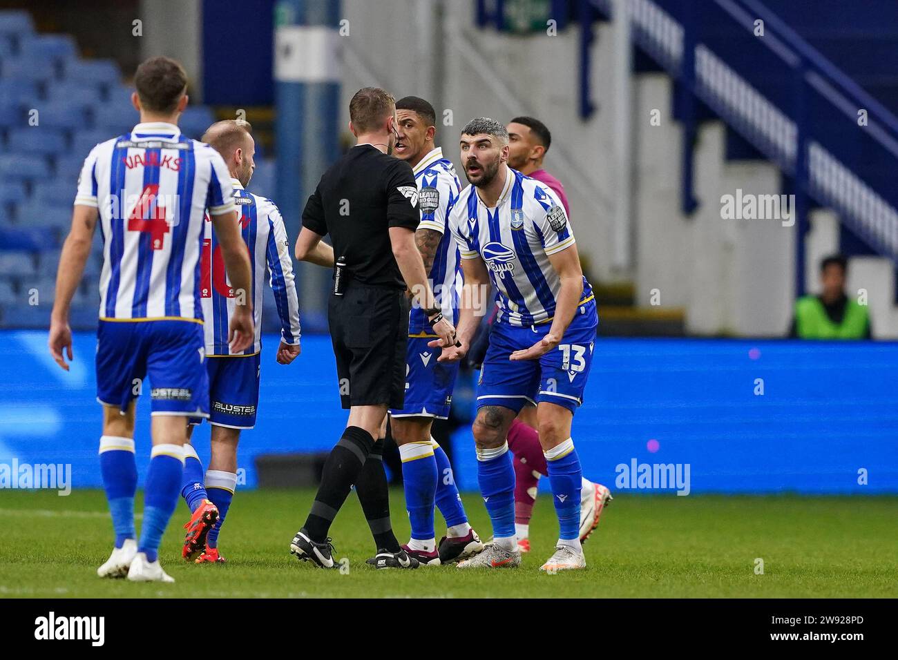 Sheffield, UK. 23rd Dec, 2023. Sheffield Wednesday forward Callum ...