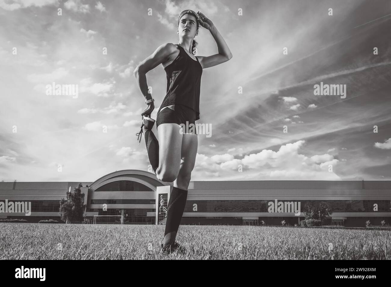 Beautiful young runner warms hi-res stock photography and images - Alamy