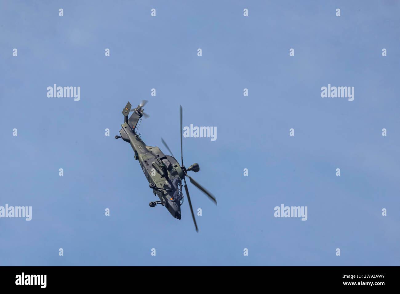 TIGER support helicopter, Eurocopter, Bundeswehr helicopter, flight ...