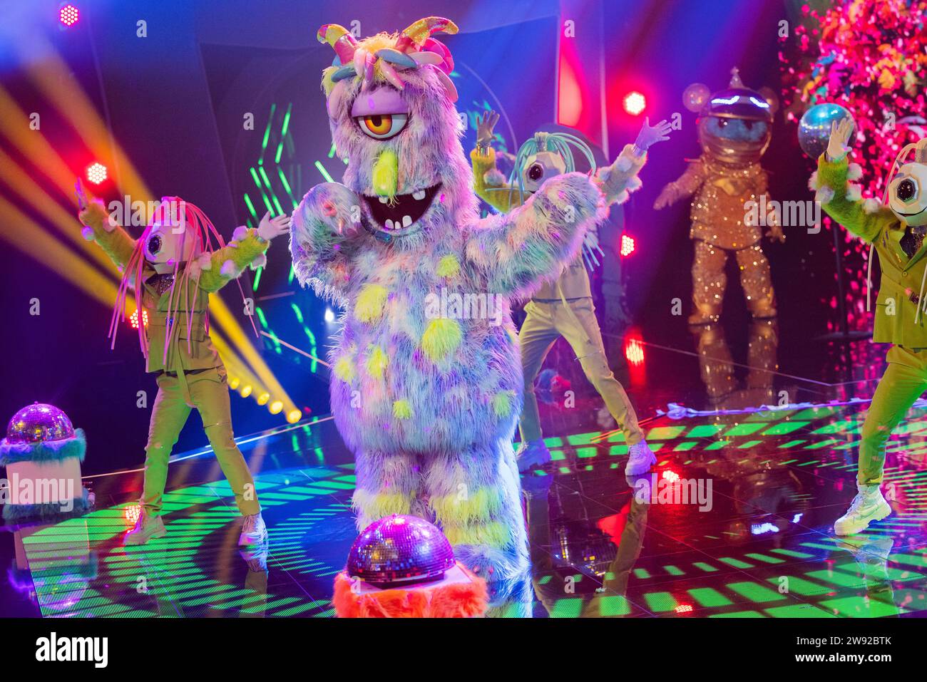 Cologne, Germany. 23rd Dec, 2023. The character "Der Lulatsch" is on ...