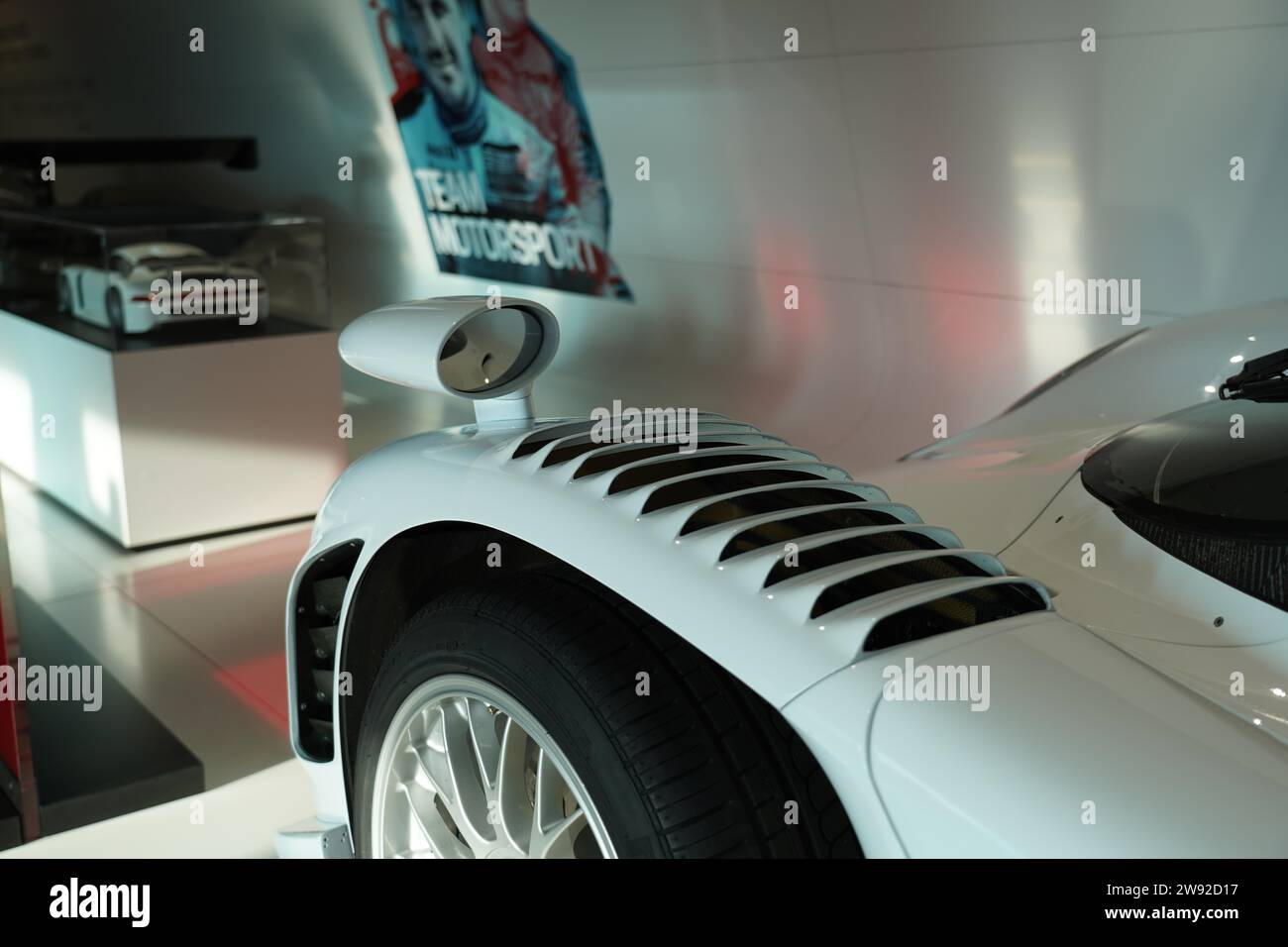 Porsche 911 gt1 98 hi-res stock photography and images - Alamy