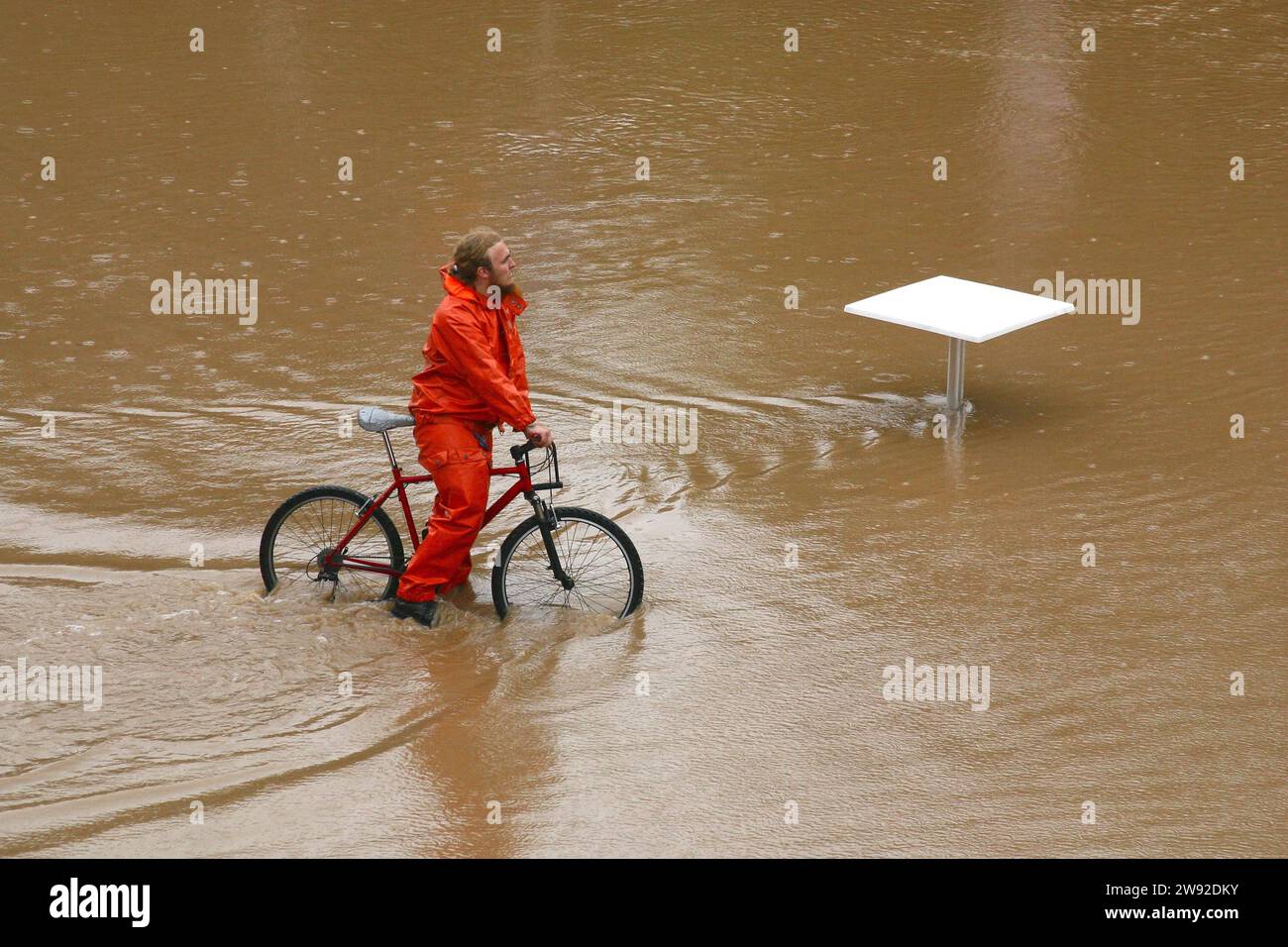 Elbe floods in 2002 Stock Photo - Alamy