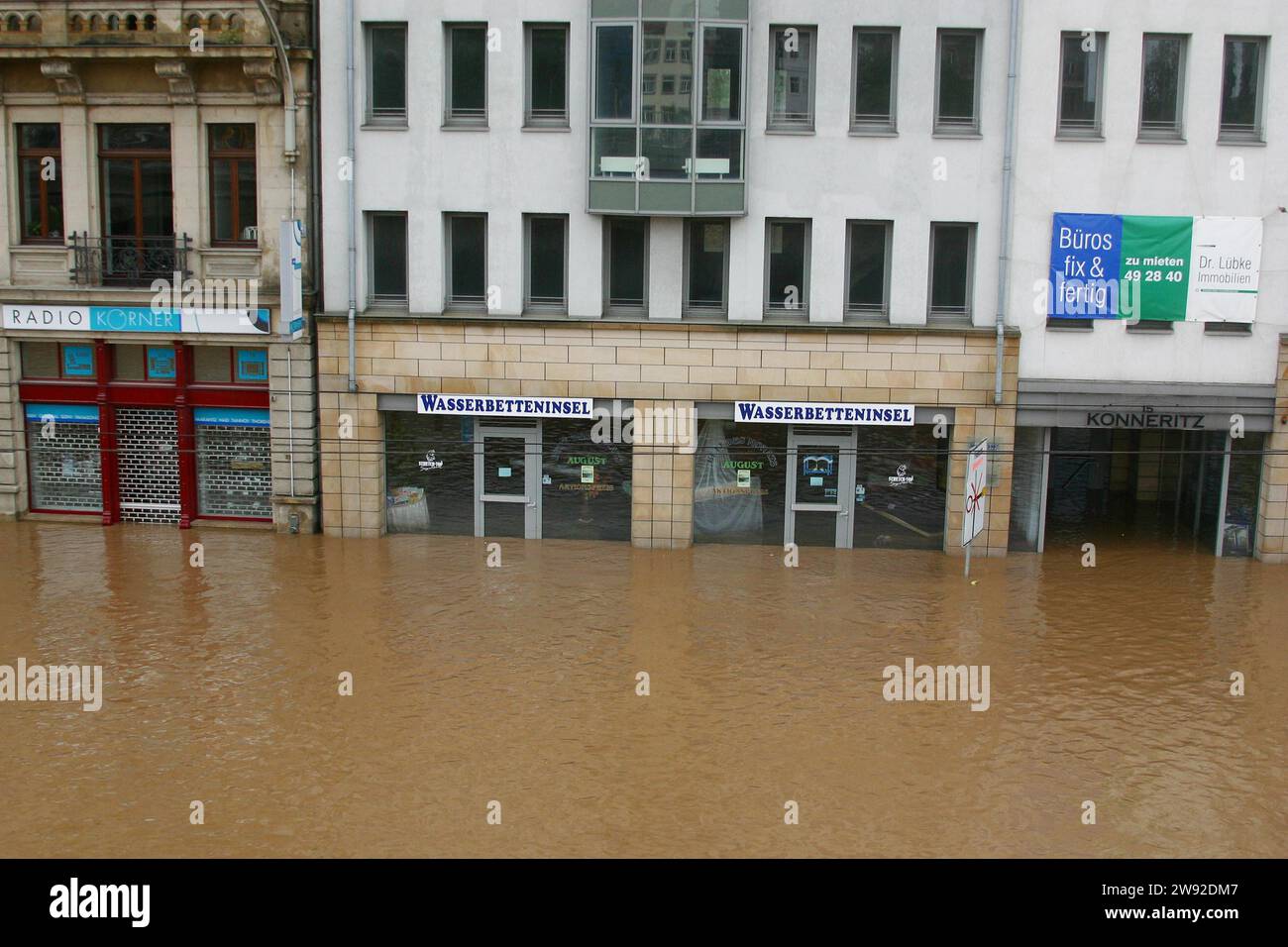 Elbe floods in 2002 Stock Photo - Alamy