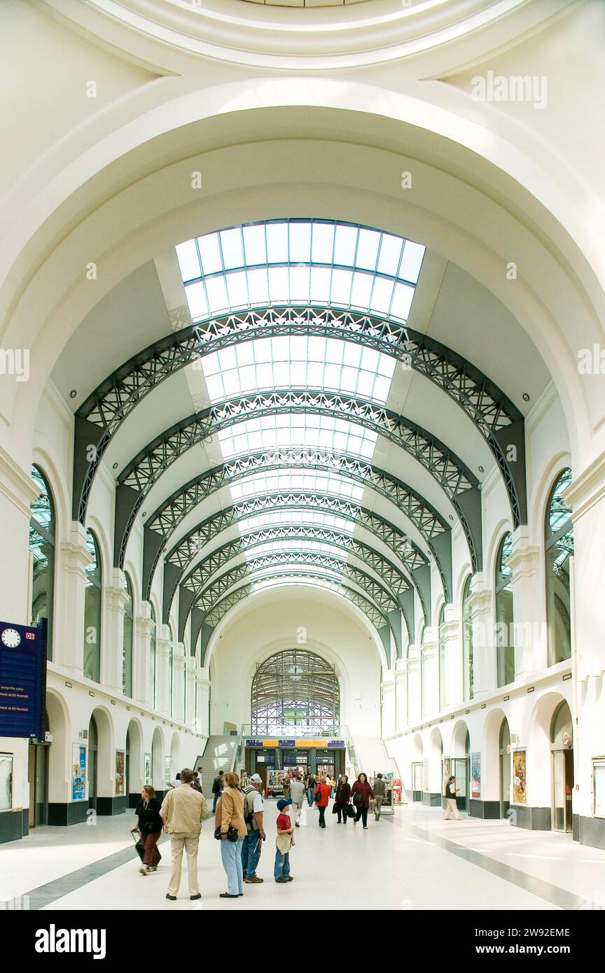 Dresden Central Station Stock Photo - Alamy