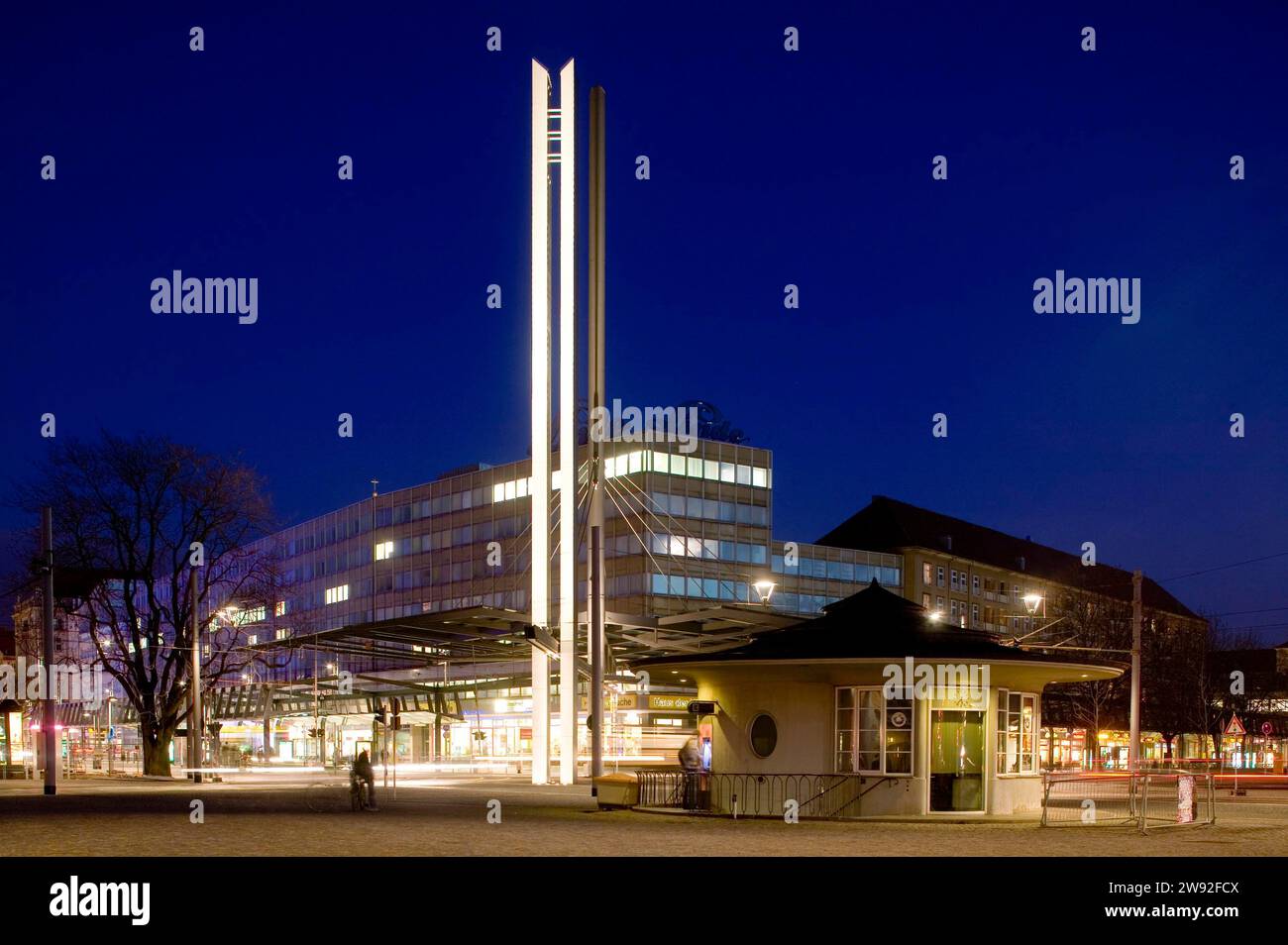 Bus stop pylon hi-res stock photography and images - Alamy