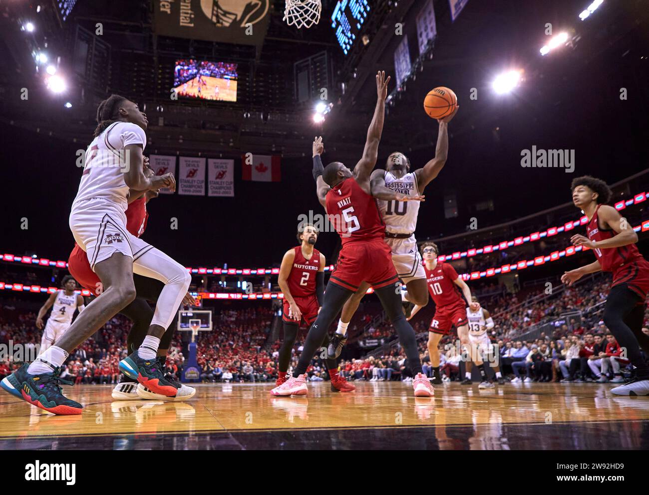 Big 5 classic in basketball hi-res stock photography and images - Alamy