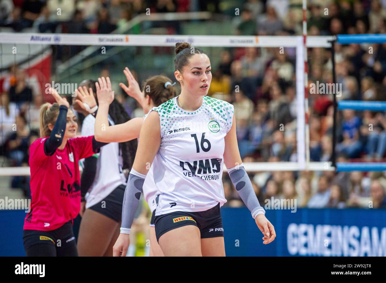 Stuttgart, Deutschland. 23rd Dec, 2023. Mikala Mogensen (USC Muenster ...