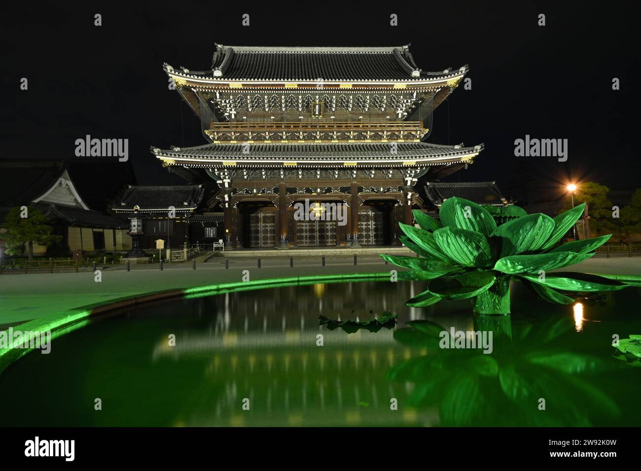 Higashi honganji temple hi-res stock photography and images - Alamy