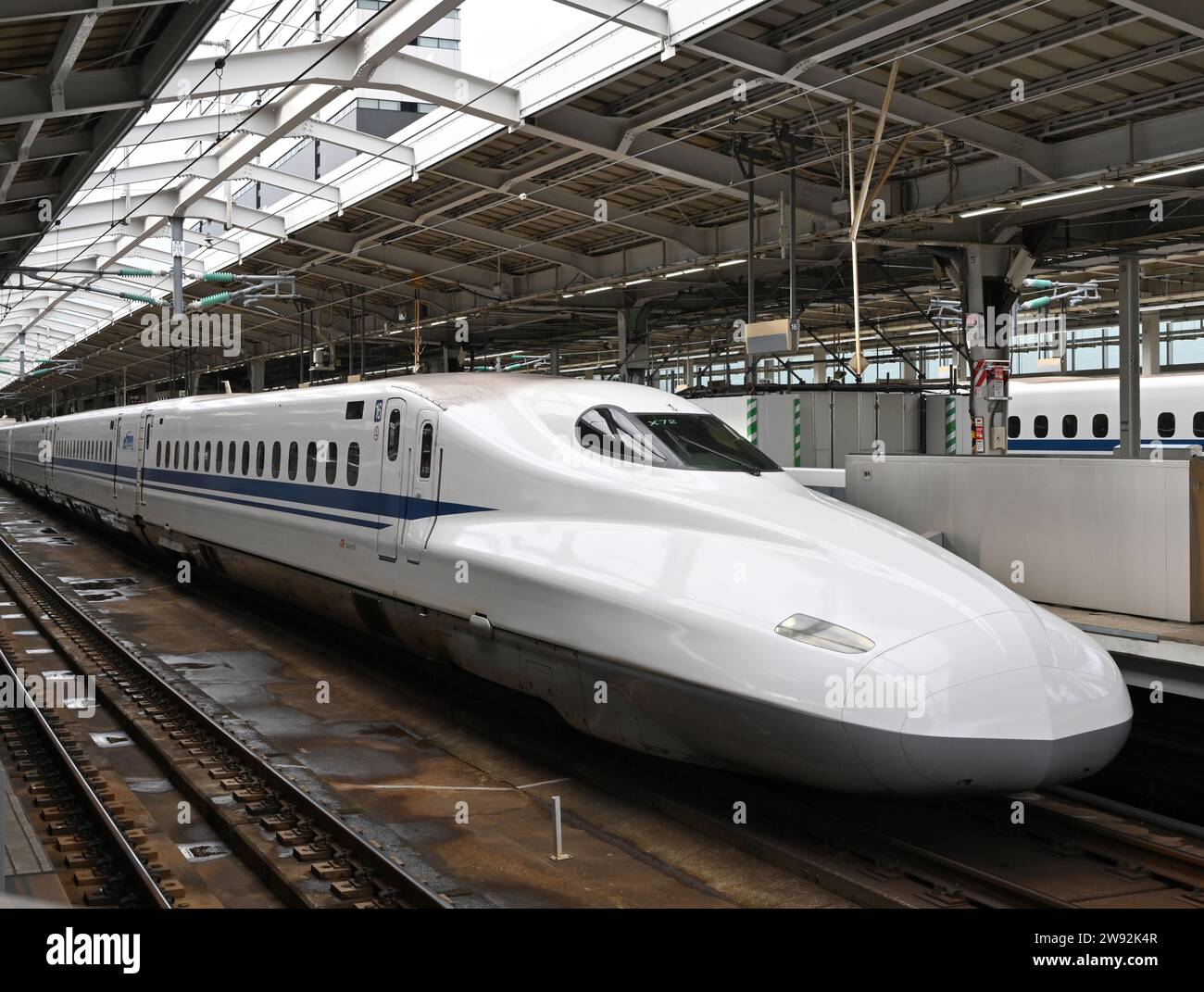 High speed rail japan hi-res stock photography and images - Alamy