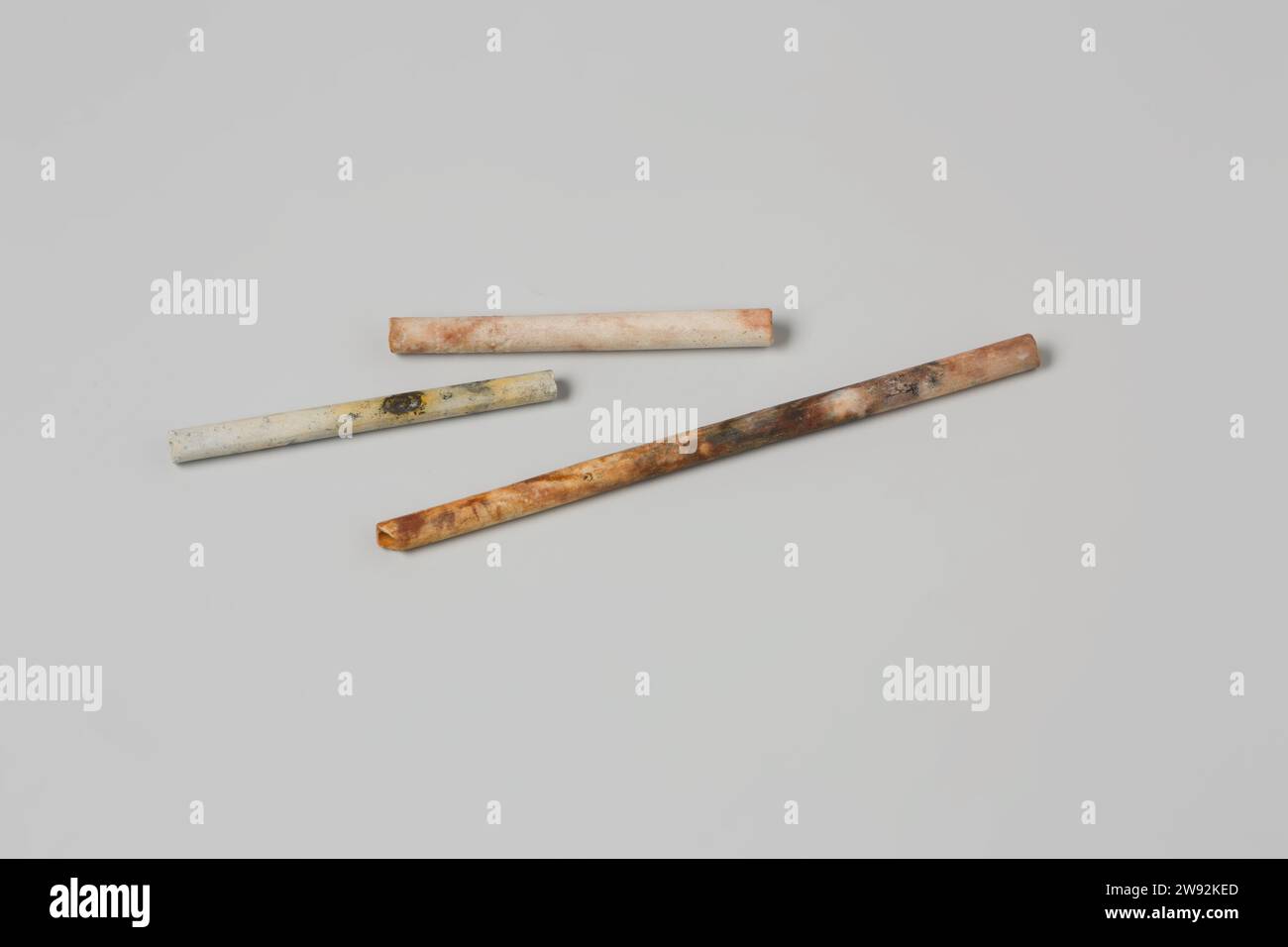 Fragments of pipe stems from the wreck of the East Indians' t Vliegend ...