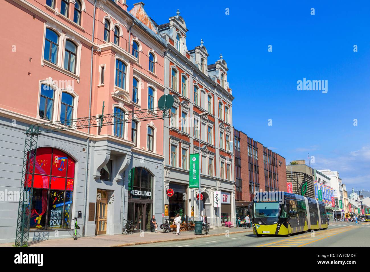 Lightt rail hi-res stock photography and images - Alamy