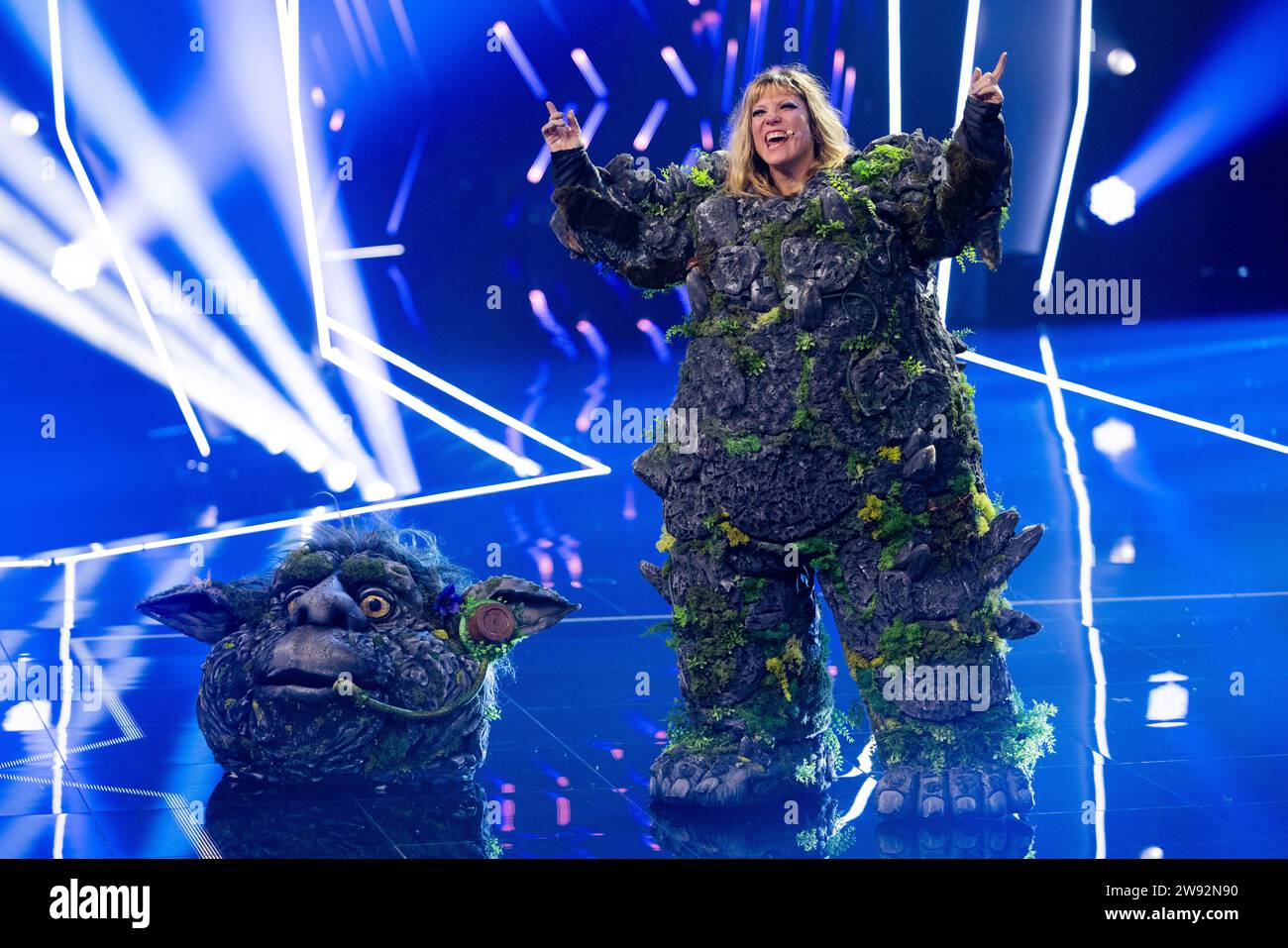 Cologne, Germany. 23rd Dec, 2023. Mieze Katz, singer of the band Mia ...