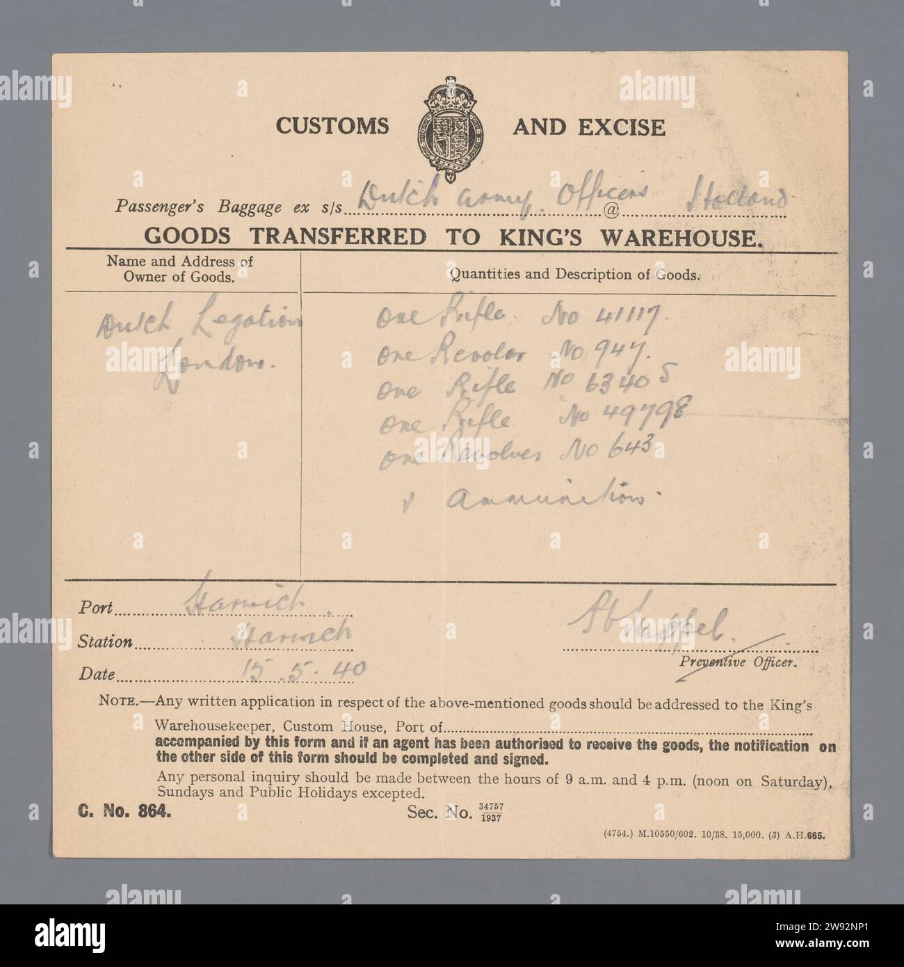 Customs and excise officers hi-res stock photography and images - Alamy