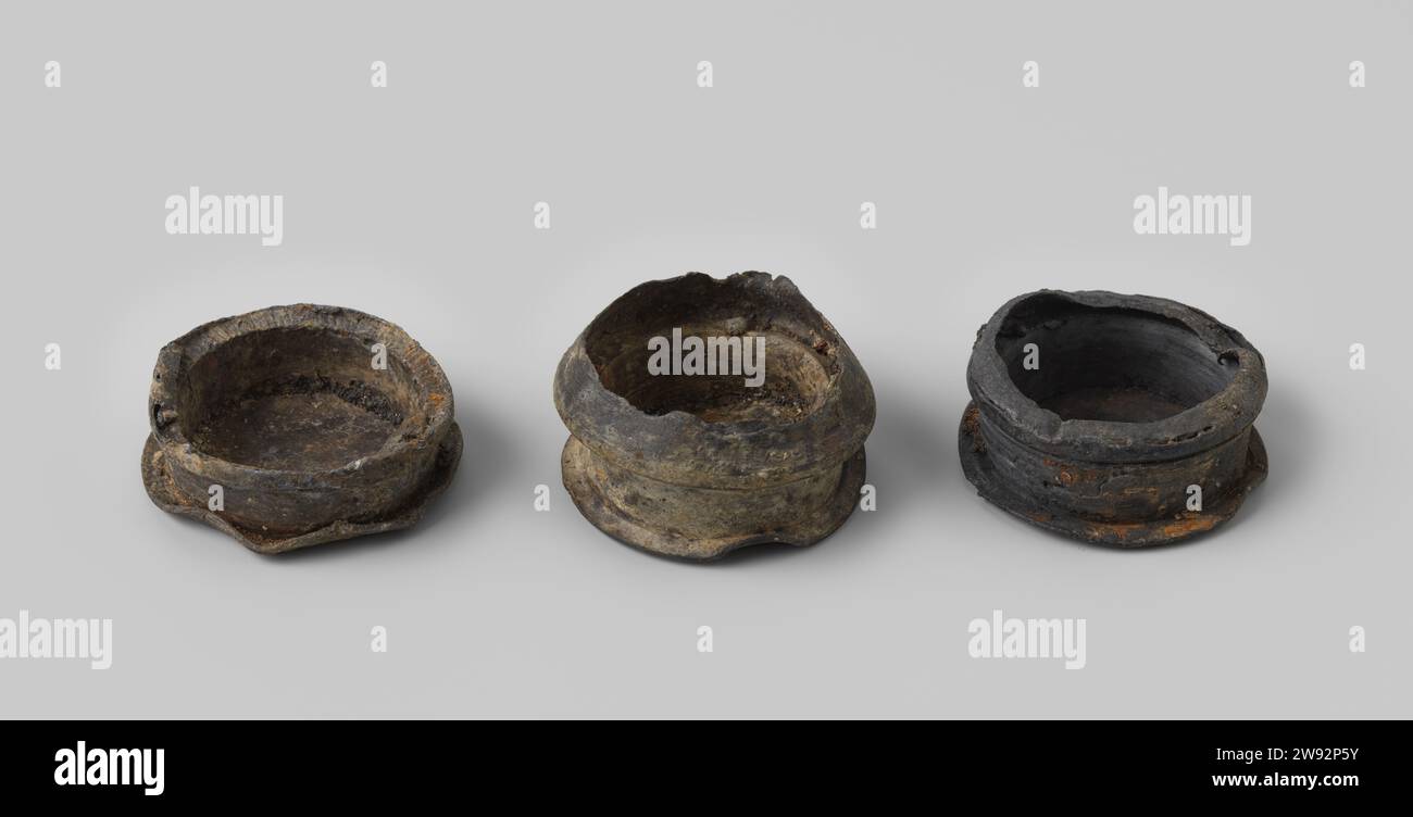 Screw caps from the wreck of the East Indies Princesse Maria, Anonymous ...