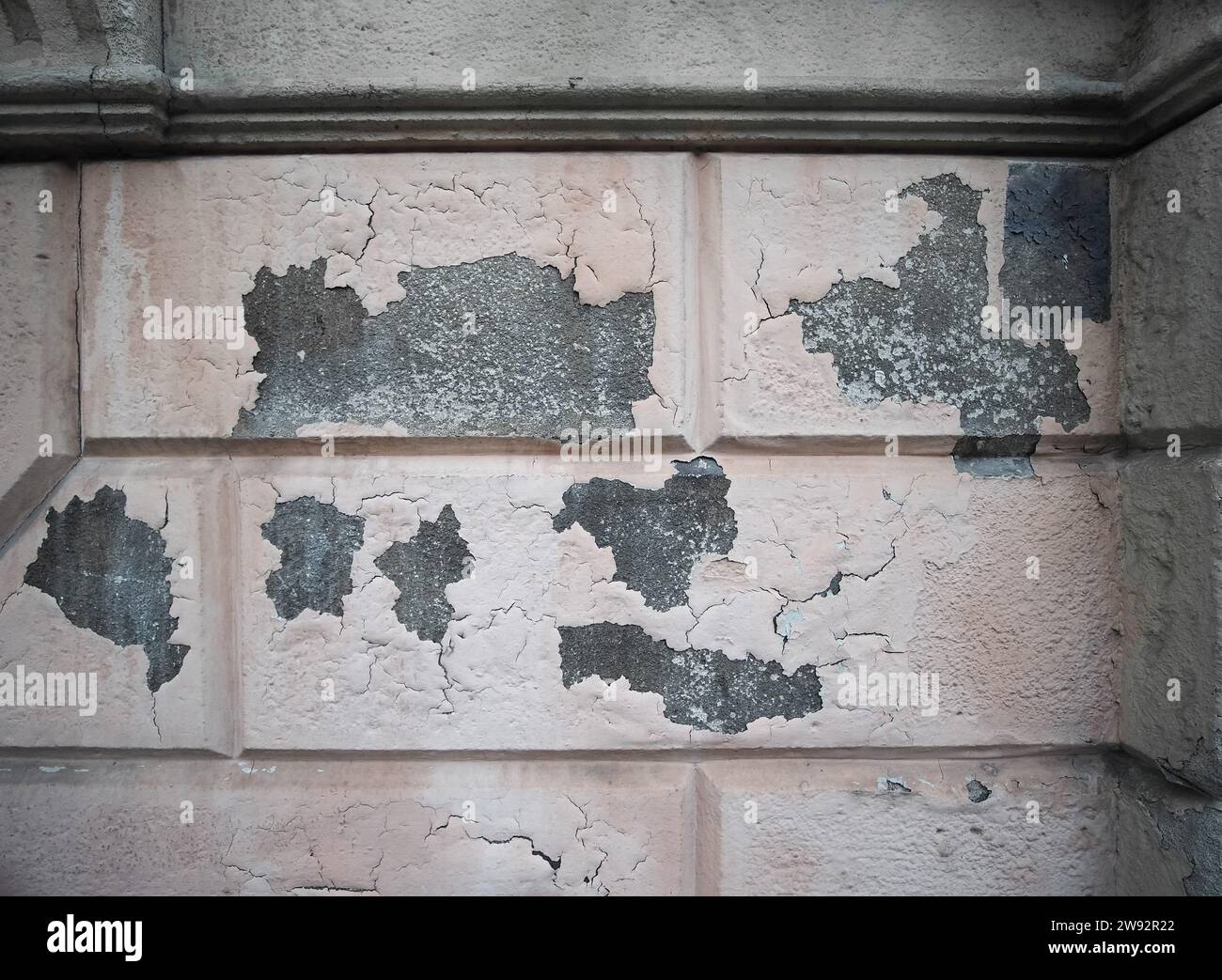 damage caused by dampness and moisture on a wall Stock Photo - Alamy