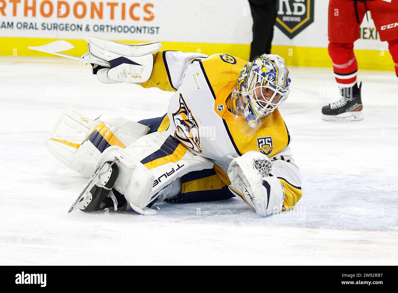 Nashville Predators' Kevin Lankinen (32) watches the puck against the ...