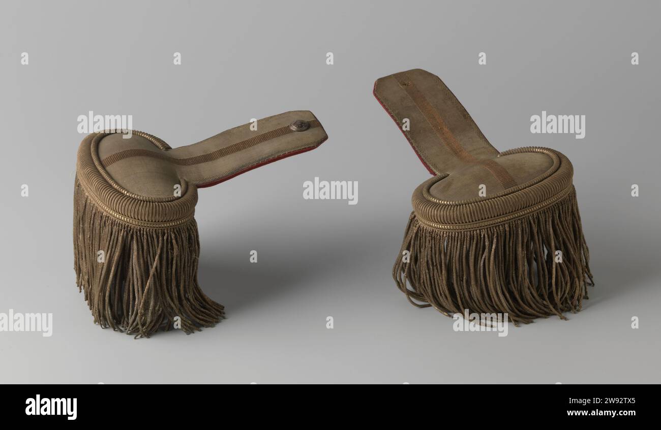 Pair of epaulettes worn by H.C. Broos in 1830/32 2nd lieutenant, 1st ...