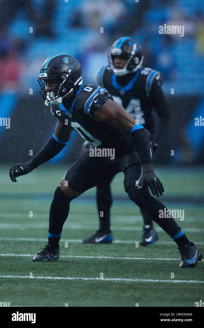Carolina Panthers linebacker Brian Burns (0) lines up on defense during ...