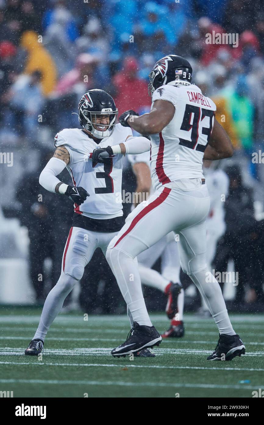 Atlanta Falcons safety Jessie Bates III (3) celebrates with defensive ...
