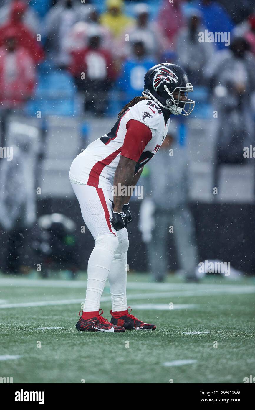 Atlanta Falcons running back Cordarrelle Patterson (84) lines up in the ...