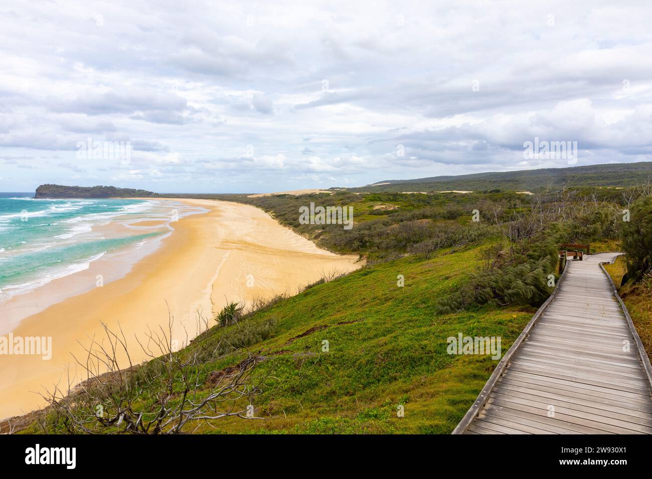 Fraser Island K'gari and 75 mile beach viewed from the champagne pools ...