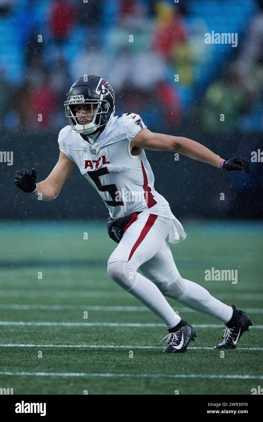 Atlanta Falcons wide receiver Drake London (5) runs a route during an ...